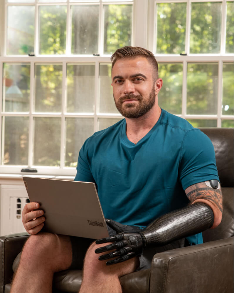 Eversense Glucose Monitoring (CGM) Diabetes System Designed to Fit Your ...